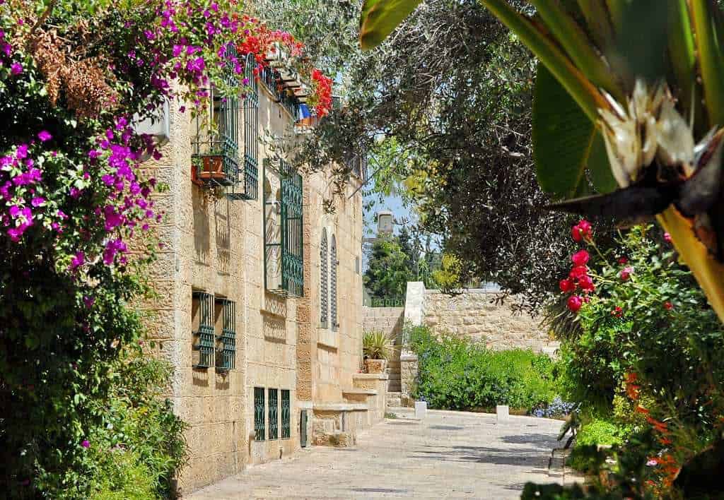 Yemin Moshe – One of Jerusalem’s Hidden Treasures - Aardvark Israel